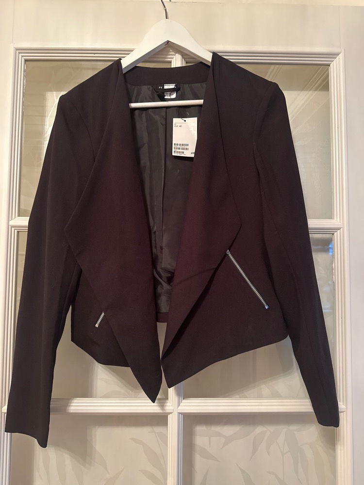 Sort kort jakke 40 - Webshop