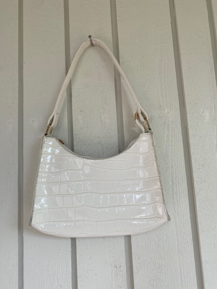 Hvit veske fra shein - Webshop